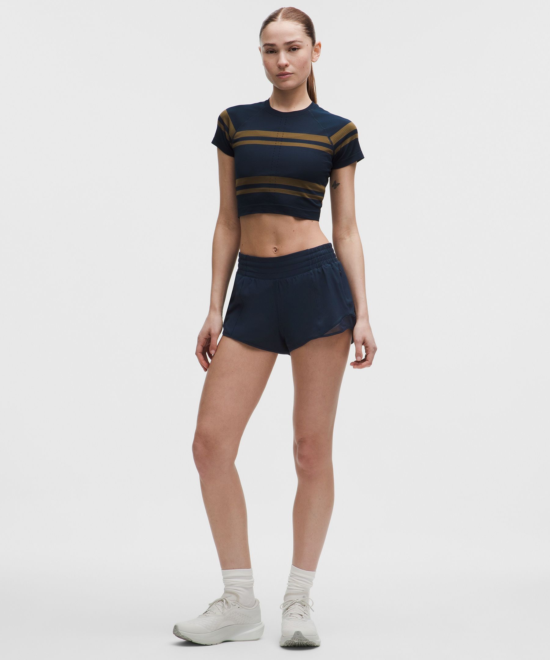 LULULEMON Hotty Hot High-Rise Lined Short 2.5"